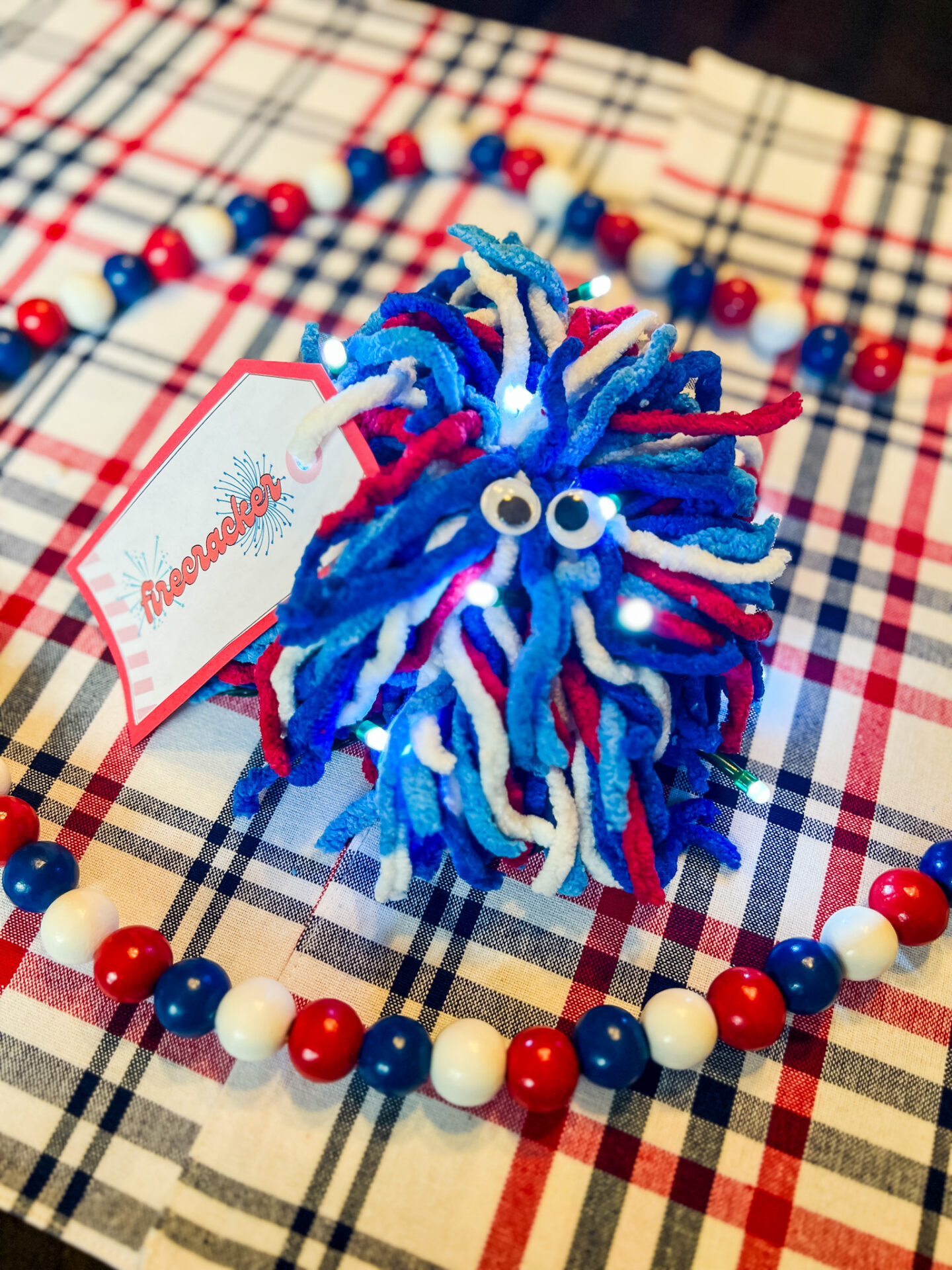 Create Firework Monsters with Just Yarn and Googly-Eyes! - Mason Jar of ...